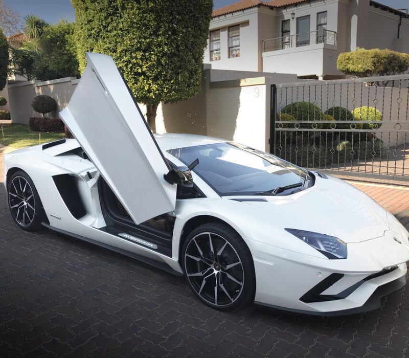 Lamborghini rental - Aventador